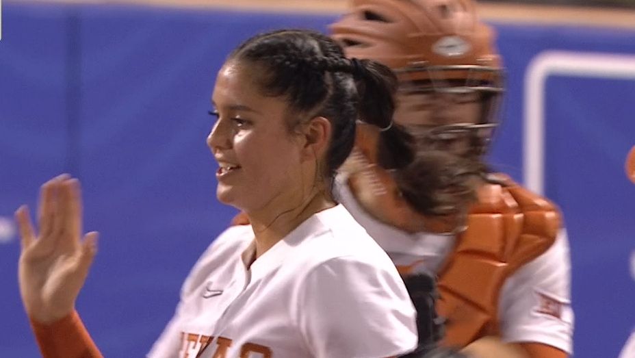 Citlaly Gutierrez's complete game helps No. 3 Texas past No. 2 ...