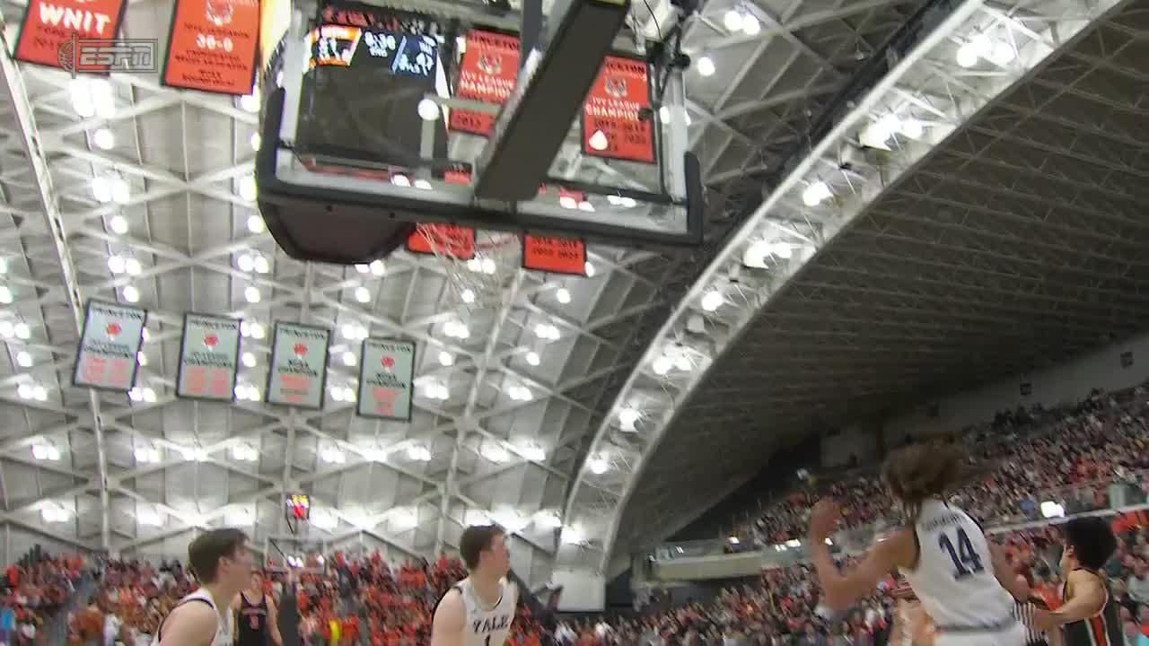 Casey Simmons gets up for the rejection - ESPN Video