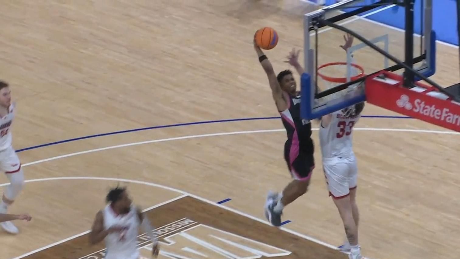 Julian Larry wrecks the rim with a beautiful flush - ESPN Video