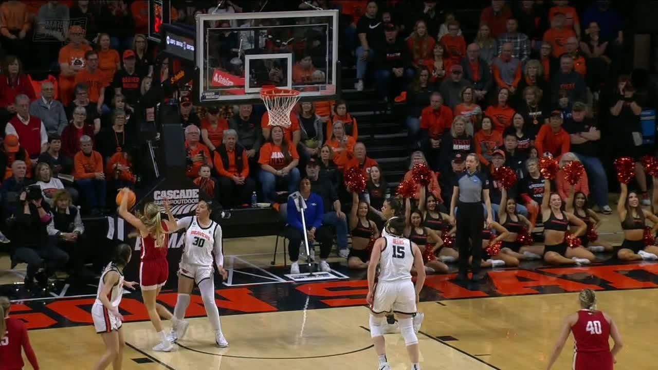 Timea Gardiner denies the inside shot attempt - ESPN Video