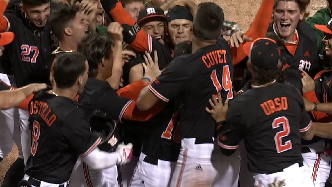 Miami takes down No. 3 Clemson on Jack Scanlon's walk-off HR - ESPN Video