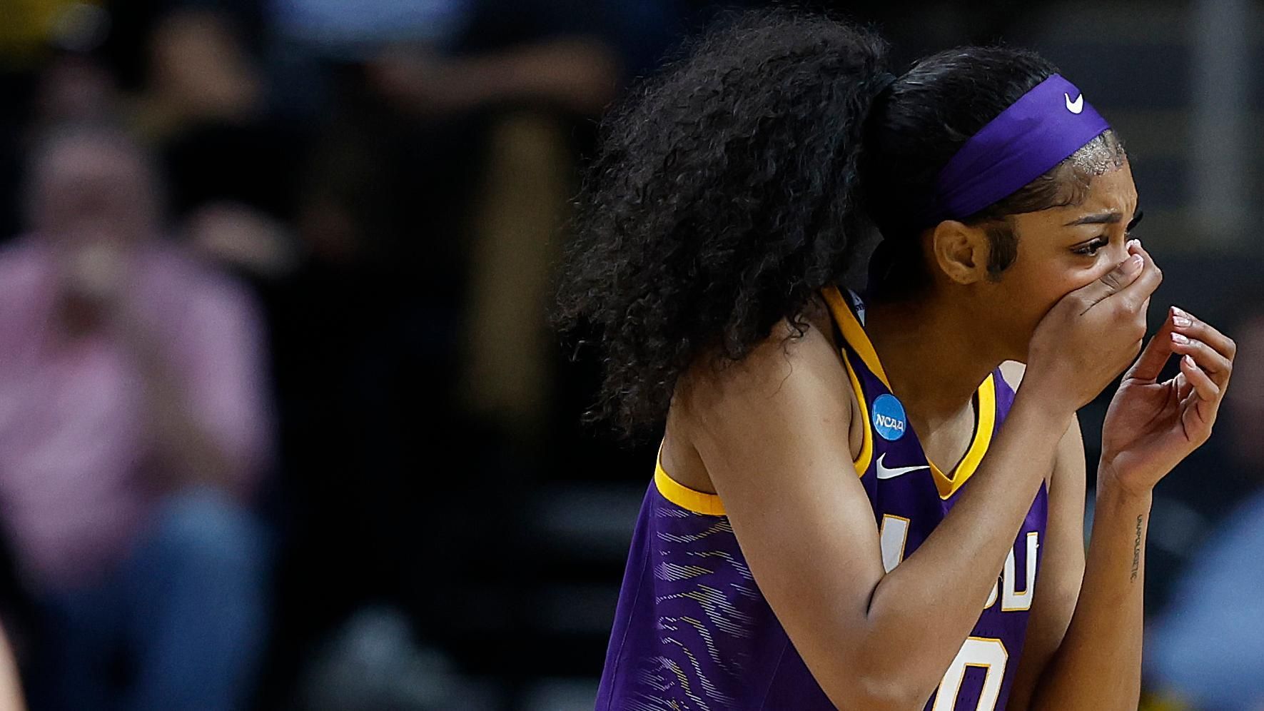 Angel Reese bloodied chasing offensive rebound - ESPN Video