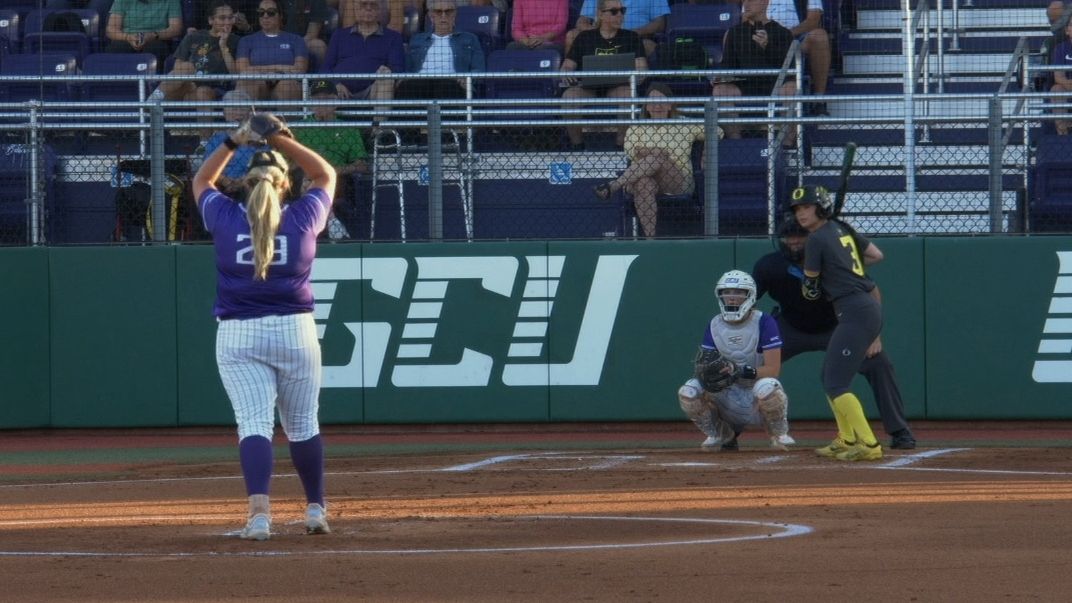 Oregon's Ariel Carlson hits two-run homer - ESPN Video