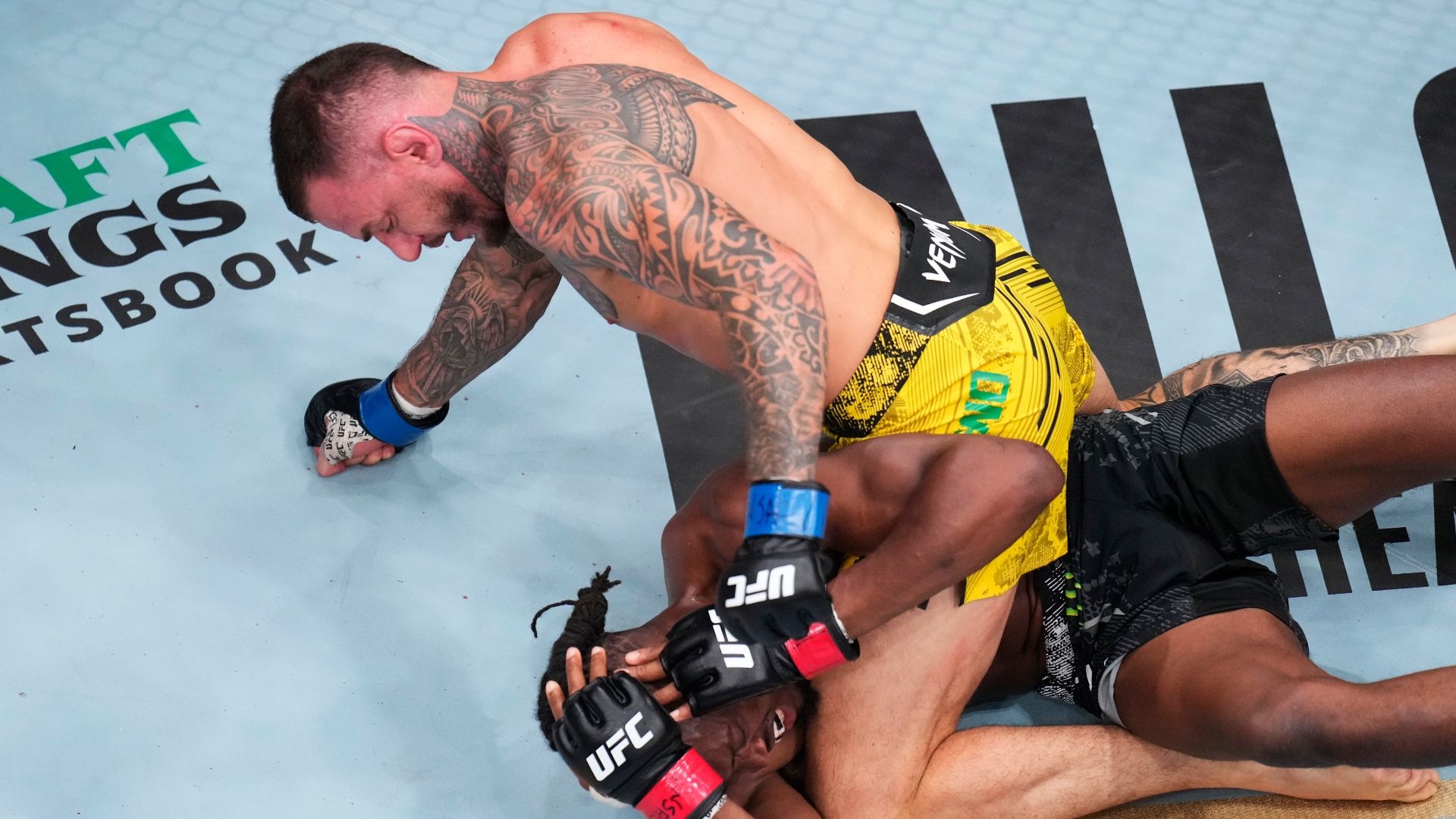 Renato Moicano spoils Jalin Turner's day at UFC 300 - ESPN Video