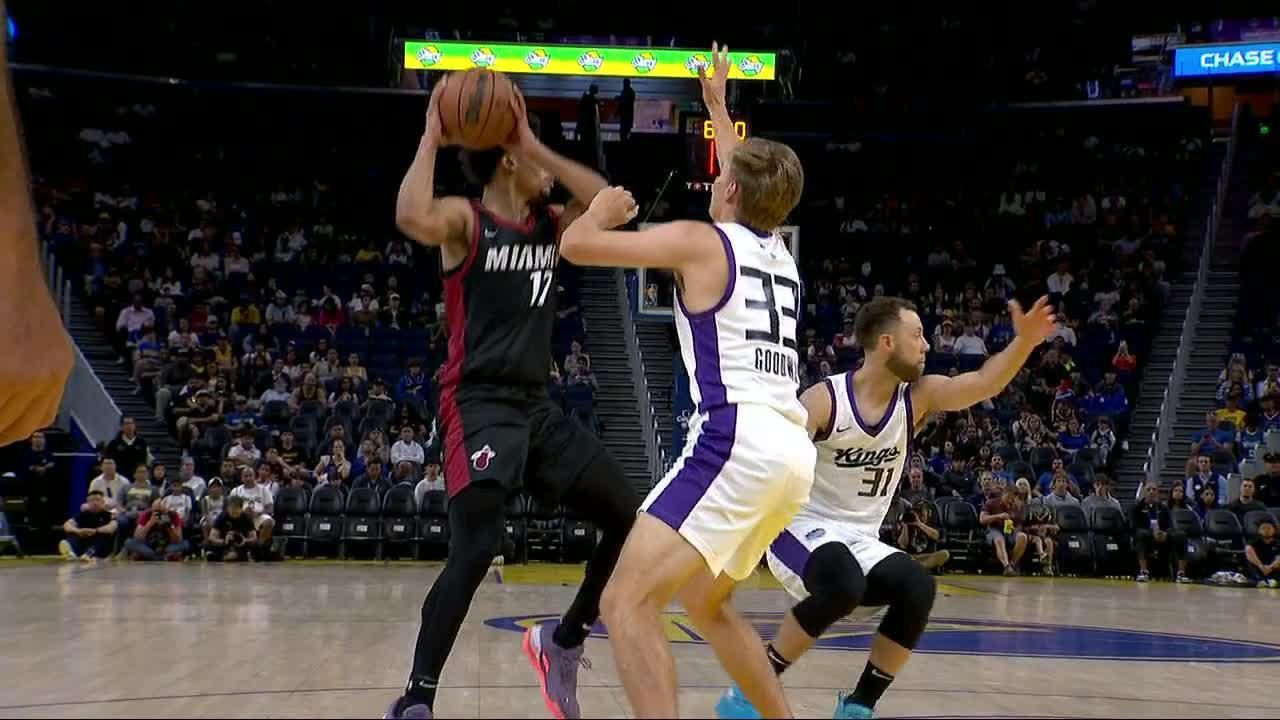 Kel'el Ware throws down big dunk vs. Sacramento Kings 2 - ESPN Video