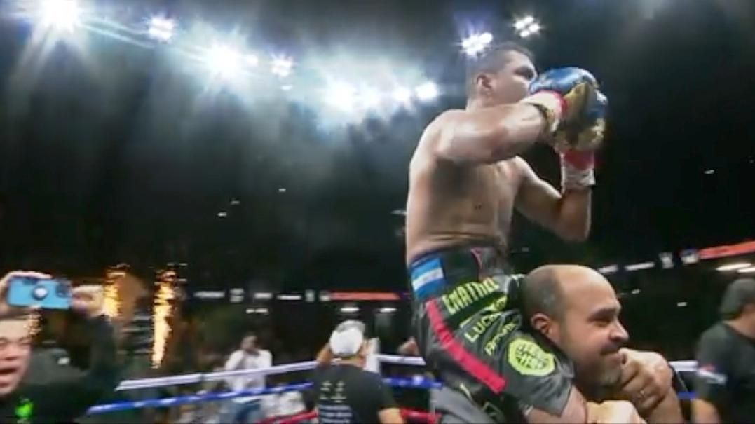 'Chocolatito' wins by TKO in final round - ESPN Video