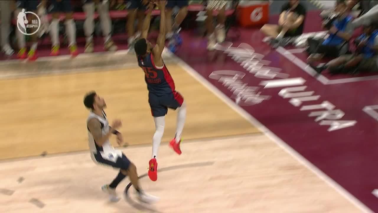 Elijah Harkless puts Clippers within 1 with big dunk - ESPN Video