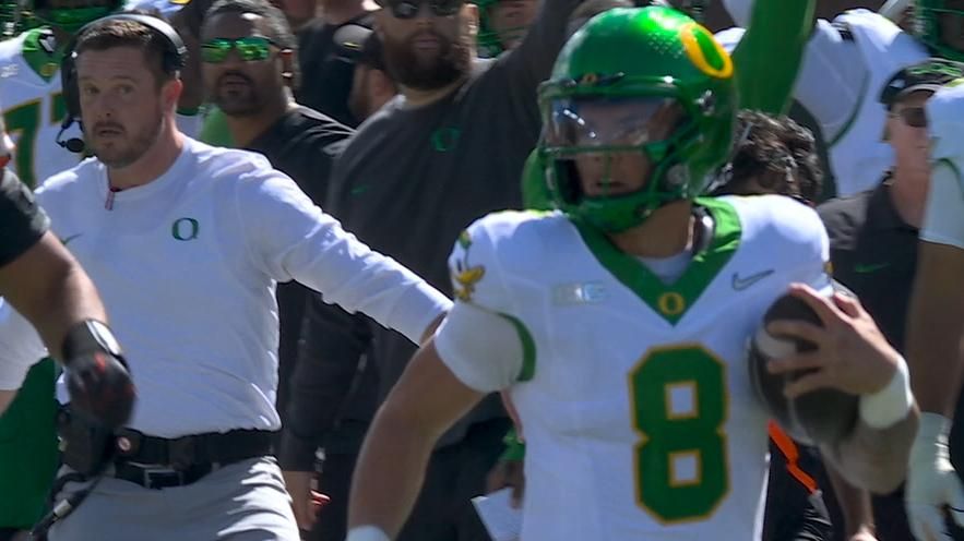 Dillon Gabriel keeps it for 54-yard rushing Oregon TD - ESPN Video