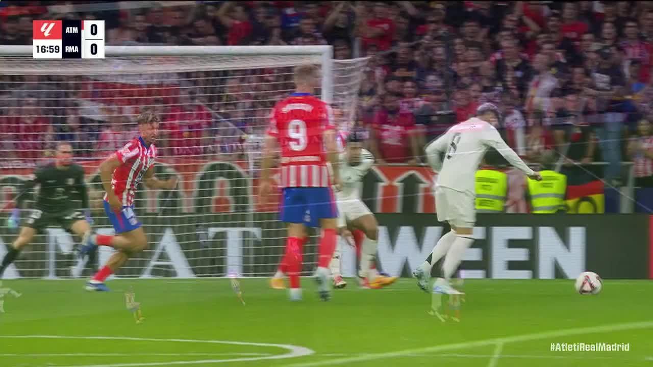 Jan Oblak makes a great diving save for Atleti - ESPN Video