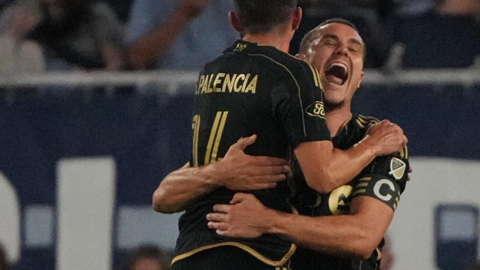 Aaron Long curls home beauty for LAFC - ESPN Video
