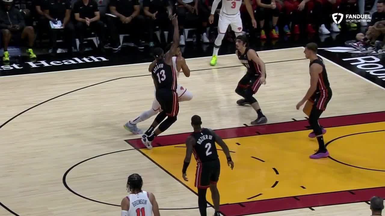 KAT powers into paint for tough and-1 Knicks basket - ESPN Video