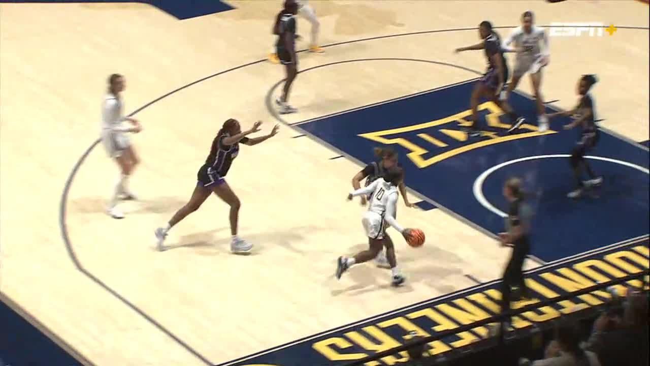 Sydney Shaw drills the trey - ESPN Video