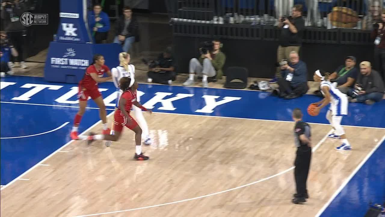 Dazia Lawrence nails it from behind the arc - ESPN Video
