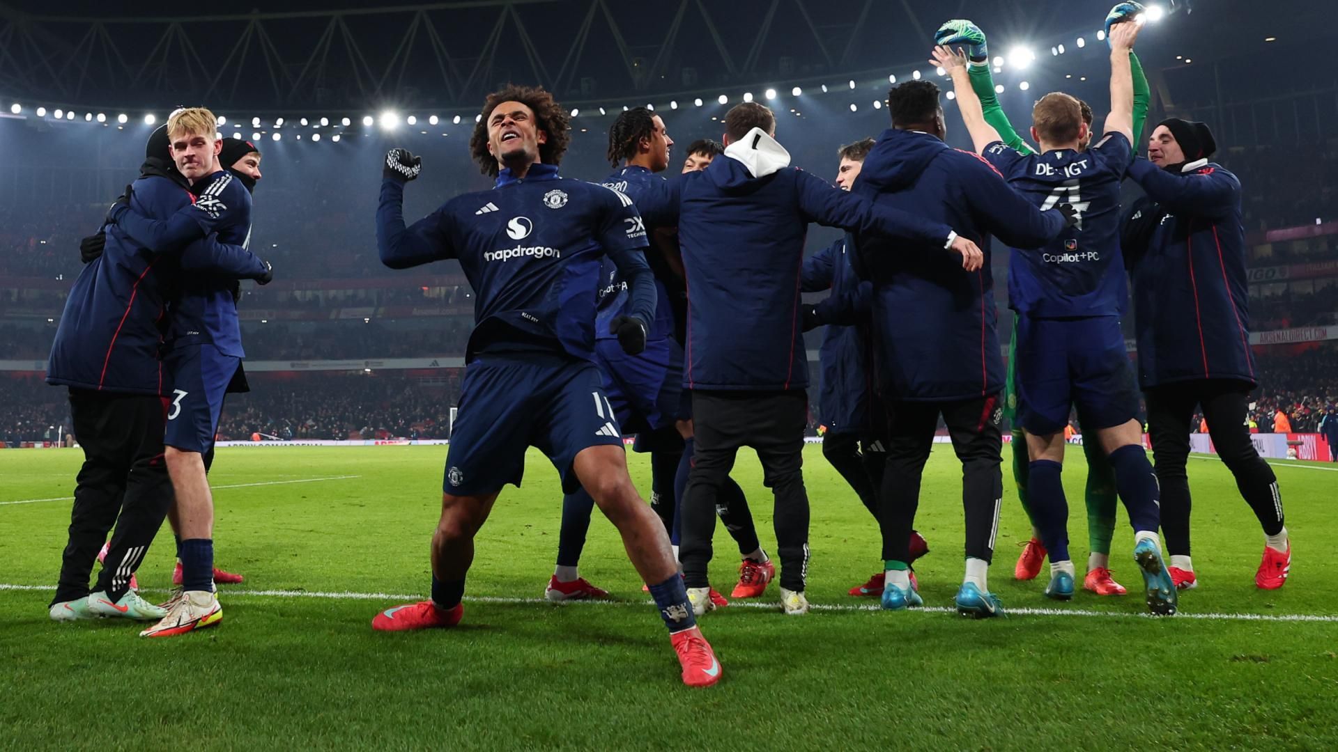 Joshua Zirkzee's penalty sends Manchester United past Arsenal in FA Cup ...