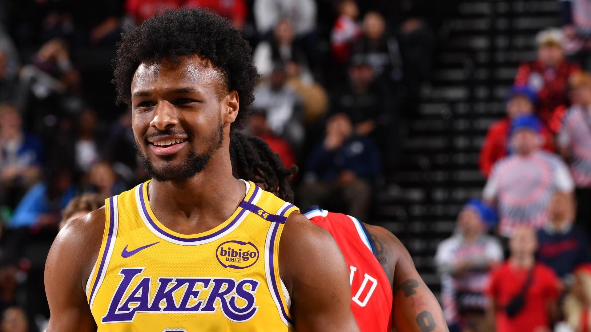 Bronny sinks 1st career 3 to the delight of Luka and LeBron - ESPN Video