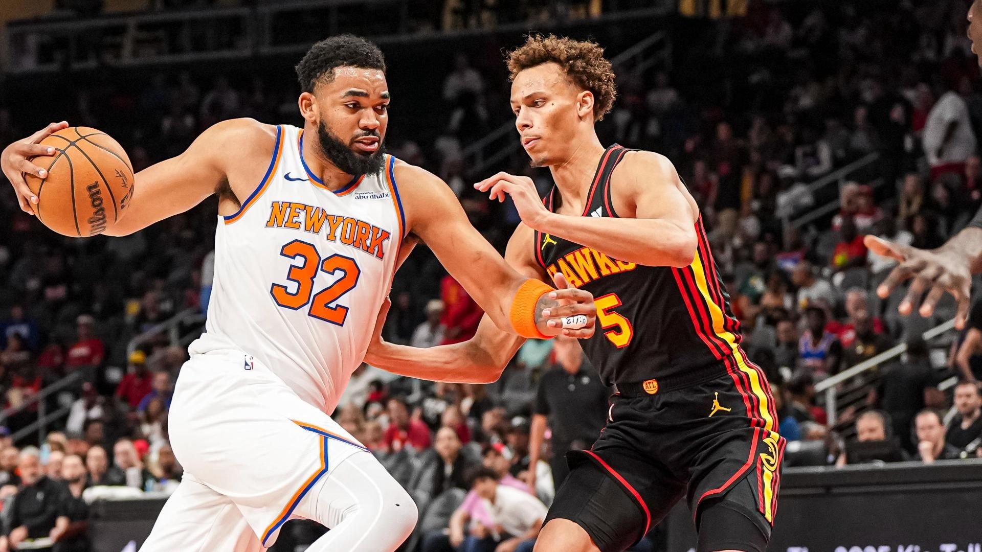 Towns scores 30 points as hot-shooting Knicks overwhelm Hawks 121-105 ...