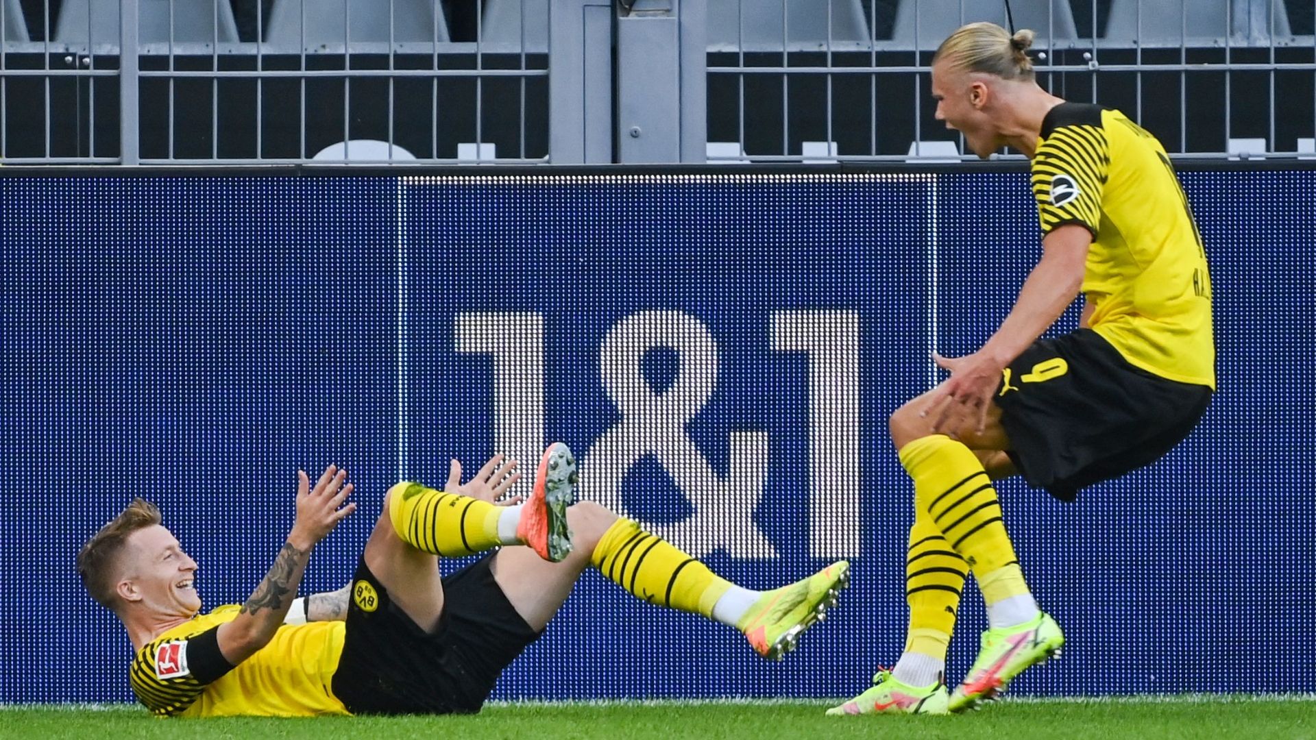 Marco Reus nets Dortmund's first goal of the season - ESPN Video