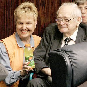 Gatorade inventor Cade dies at 80 - ESPN