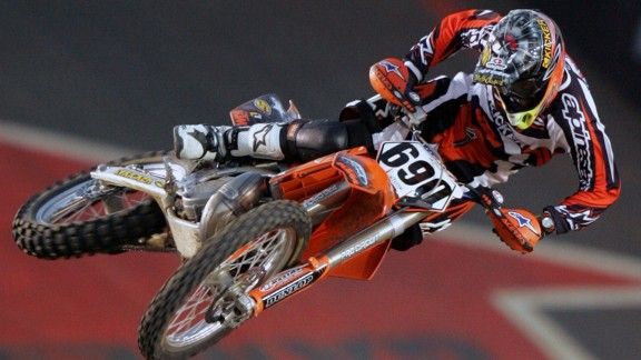 Giddyup! Cowboy Kenny Bartram rides on with Steel Rodeo Tour - ESPN