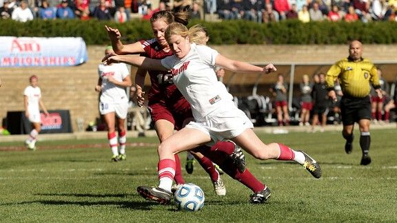 espnW -- Dayton Flyers' Colleen Williams a winner, on field and off - ESPN