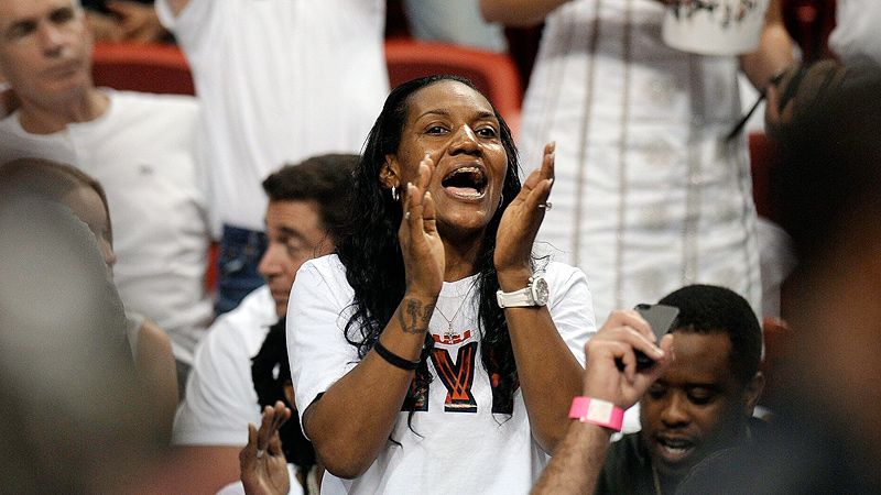 In the game with Robin Roberts: LeBron James -espnW - ESPN