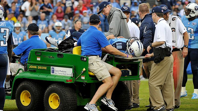 Tennessee Titans -- Jake Locker MRI shows QB has hip sprain - ESPN