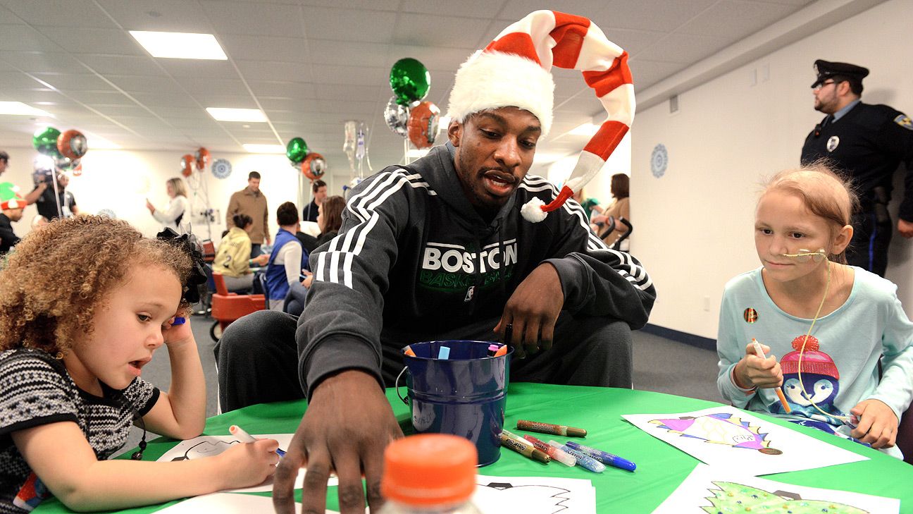 Celtics Carolers visit Children's Hospital - ESPN - Boston Celtics Blog ...