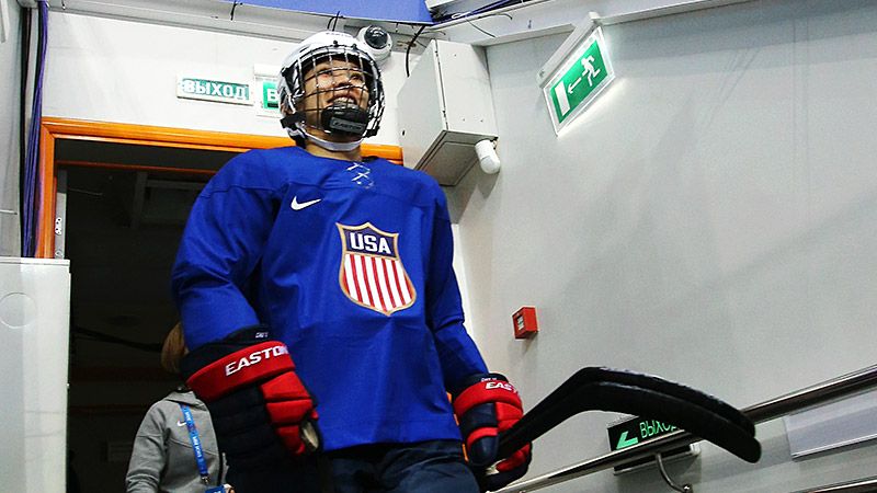 2014 Sochi Olympics -- Julie Chu hurts hand in U.S. women's hockey ...