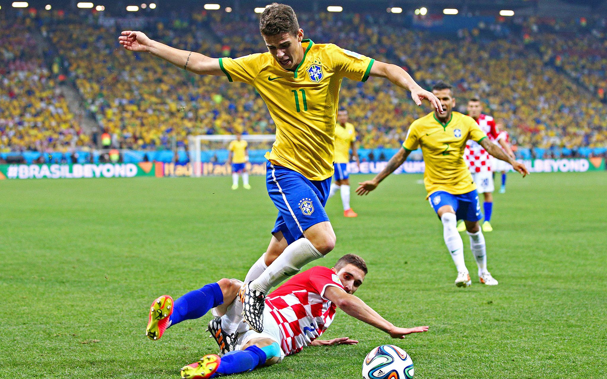 Brazil coach Luiz Felipe Scolari hails impact of Oscar - ESPN