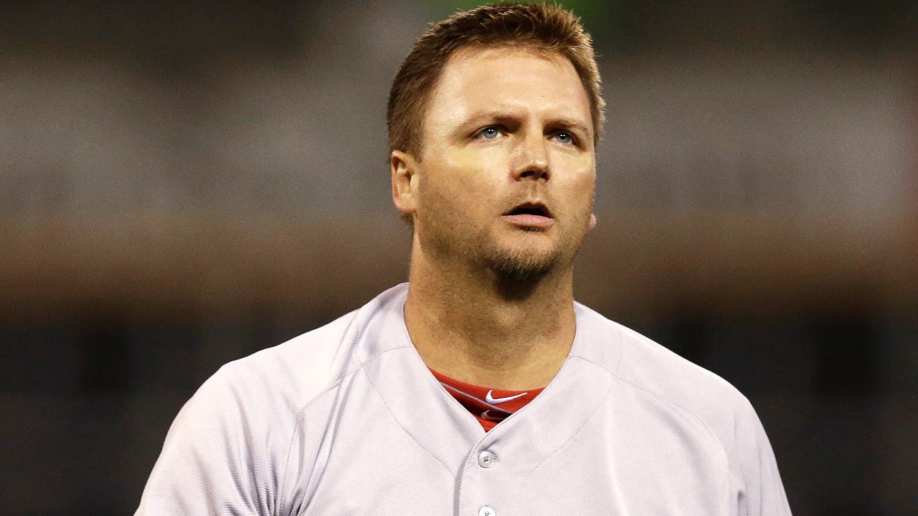 A.J. Pierzynski DFA'd by Red Sox - ESPN