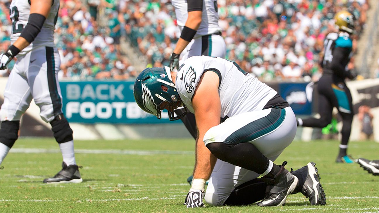 Allen Barbre of Philadelphia Eagles has high ankle sprain