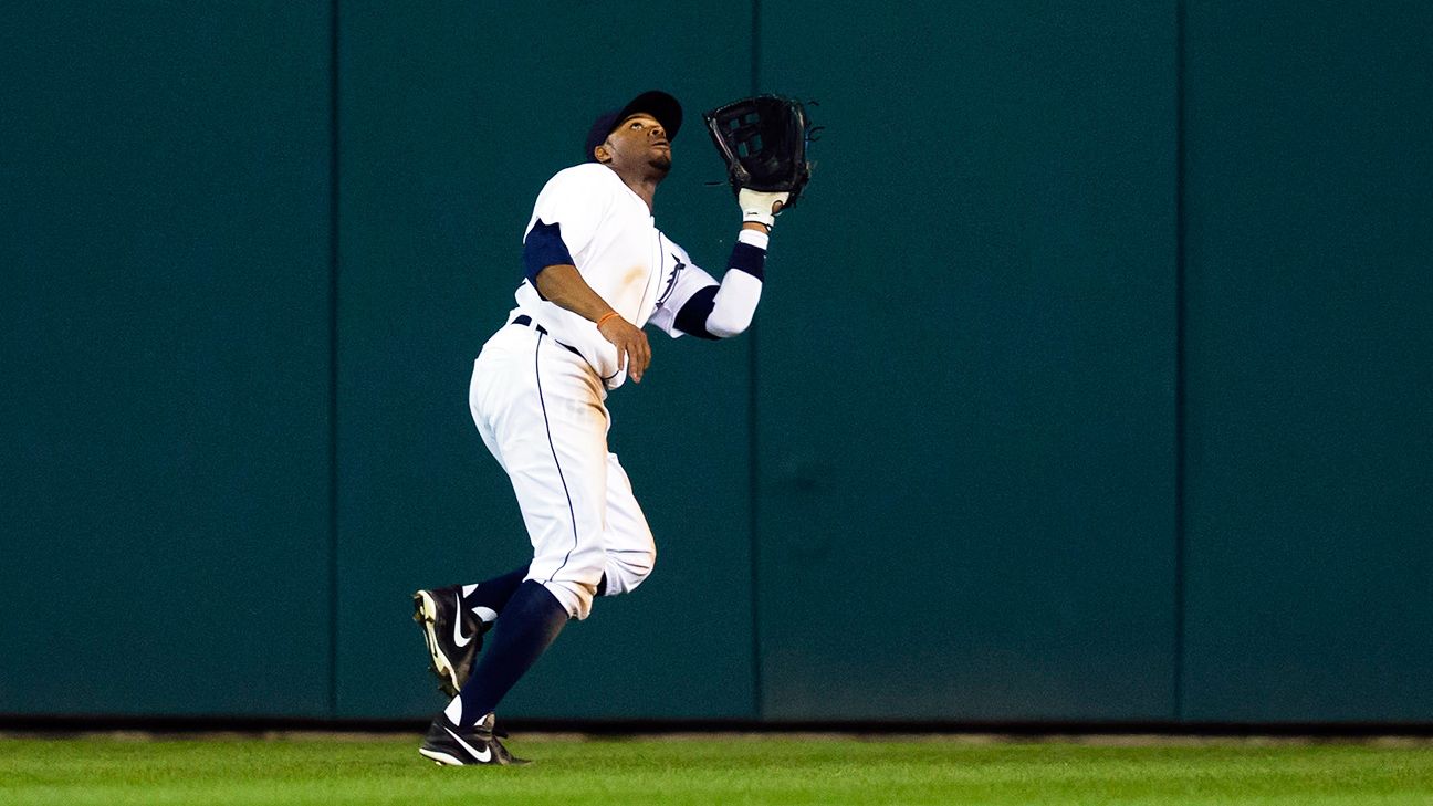 Rajai Davis' challenges in center field - ESPN