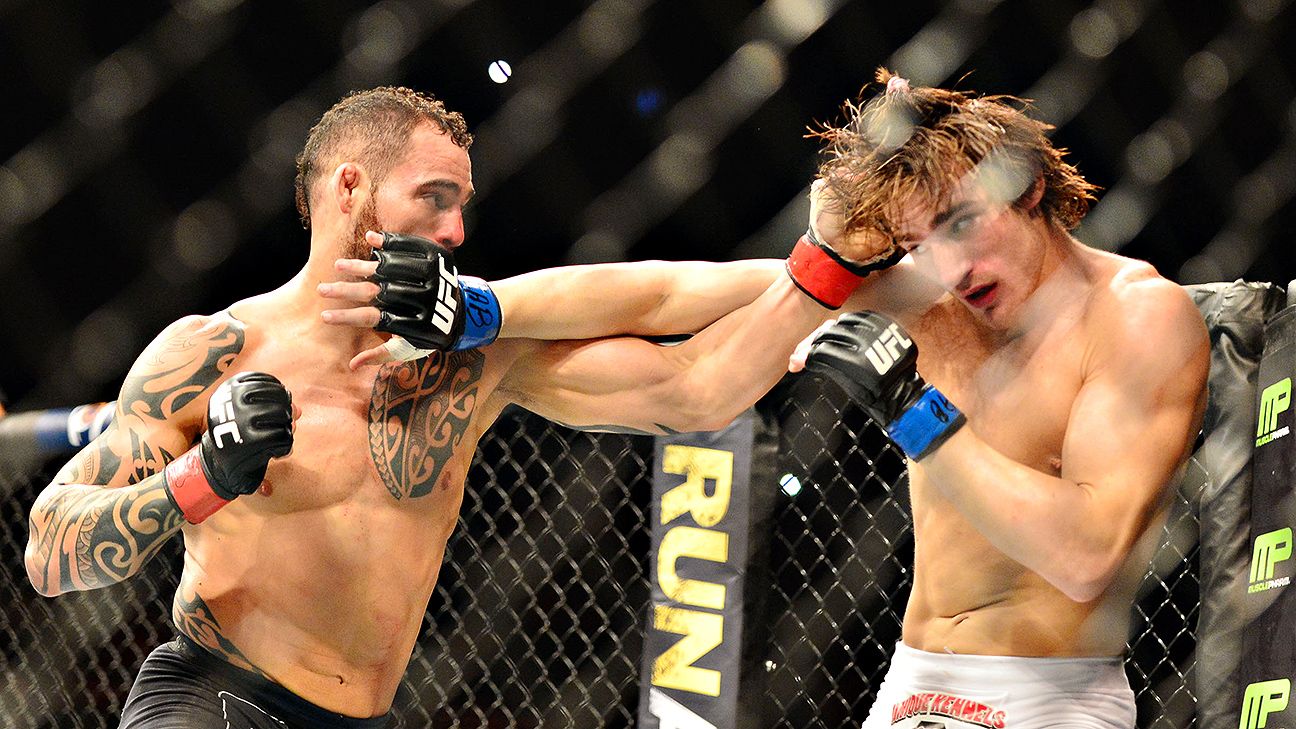 UFC Fight Night: Frank Mir blitzes Antonio Silva in one round - ESPN