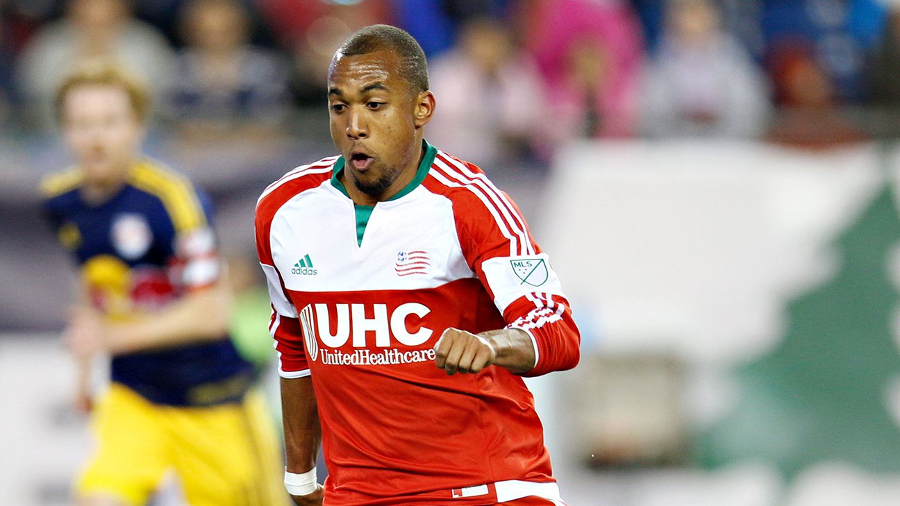 Revolution breaks NYRB's unbeaten streak, Giovinco stars for Toronto FC ...