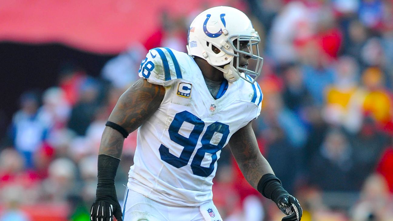 Indianapolis Colts Robert Mathis using videos to show rehab progress ...