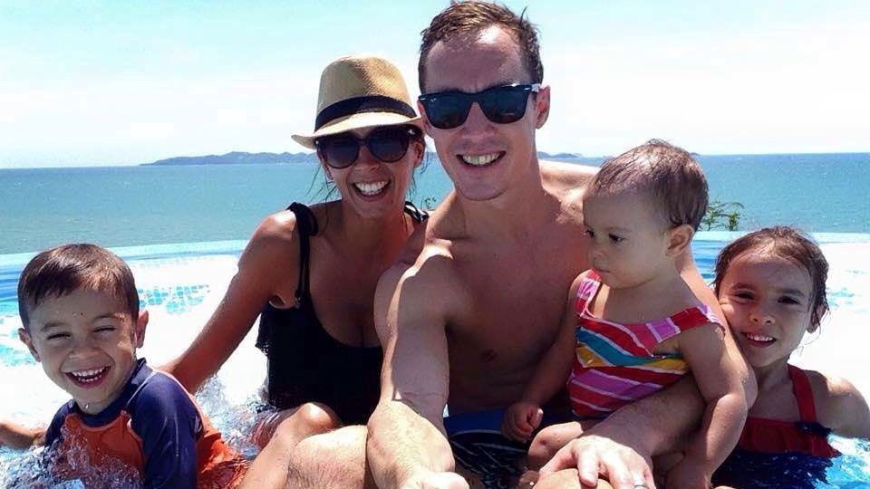 Matt Smith makes heads turn with Bangkok Glass - ESPN