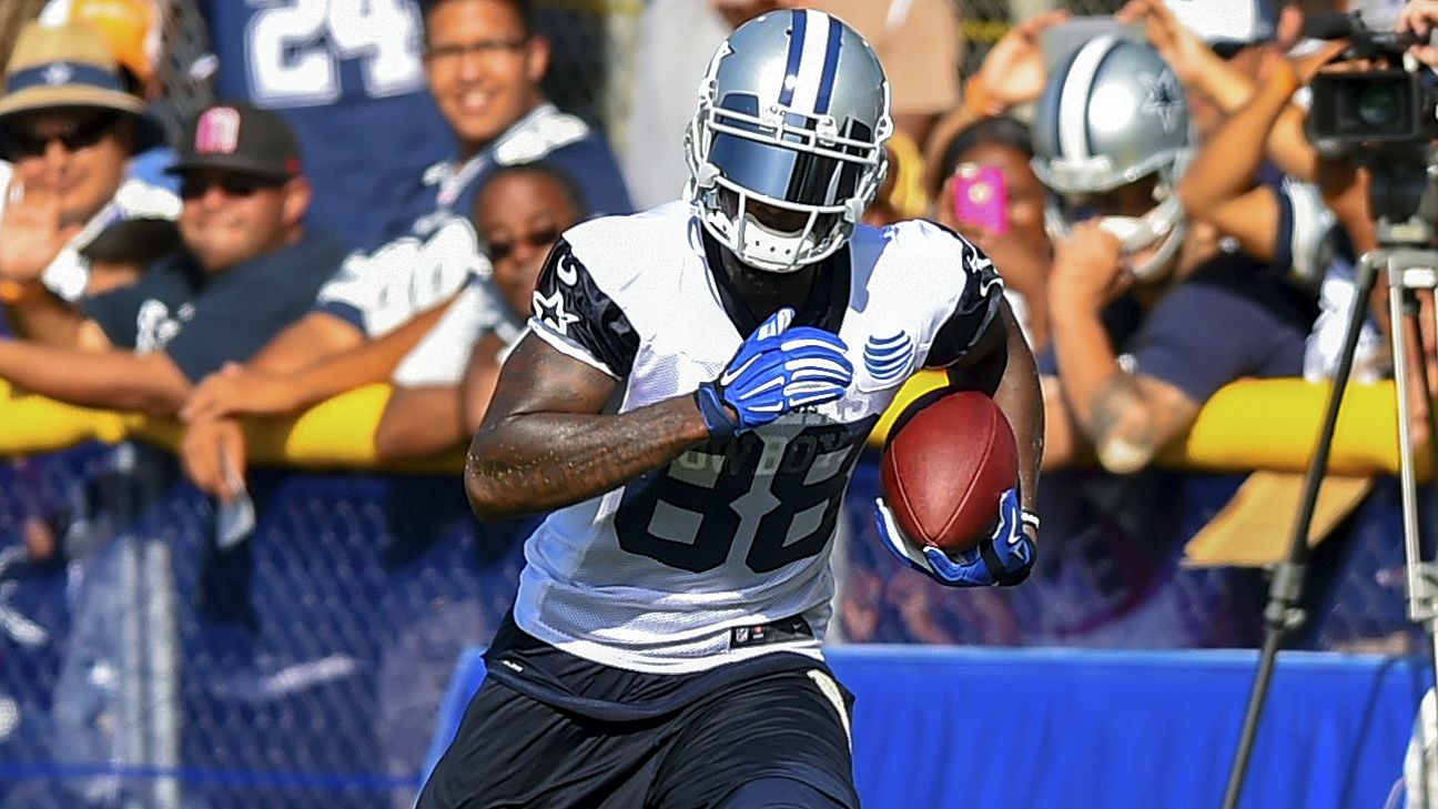 Dez Bryant of Dallas Cowboys strains hamstring; Kenneth Boatright taken ...