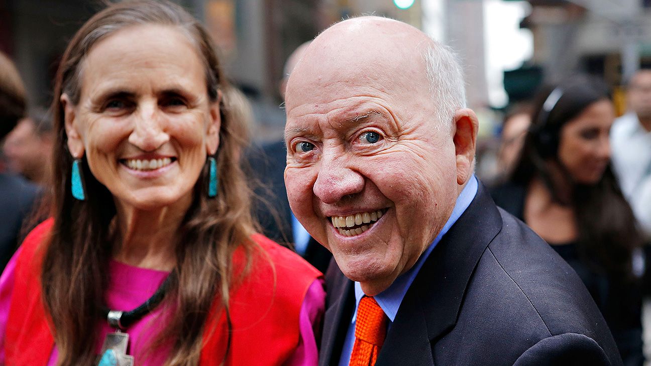 Social reaction: Remembering the legendary Bud Collins - ESPN