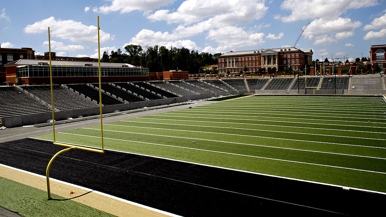 Evan Murray, high school football player, died following spleen ...