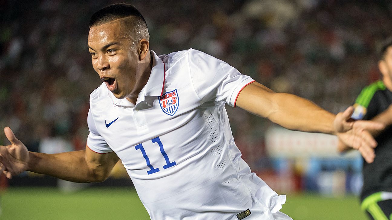 Bobby Wood breaks record for goals by American in Germany - ESPN
