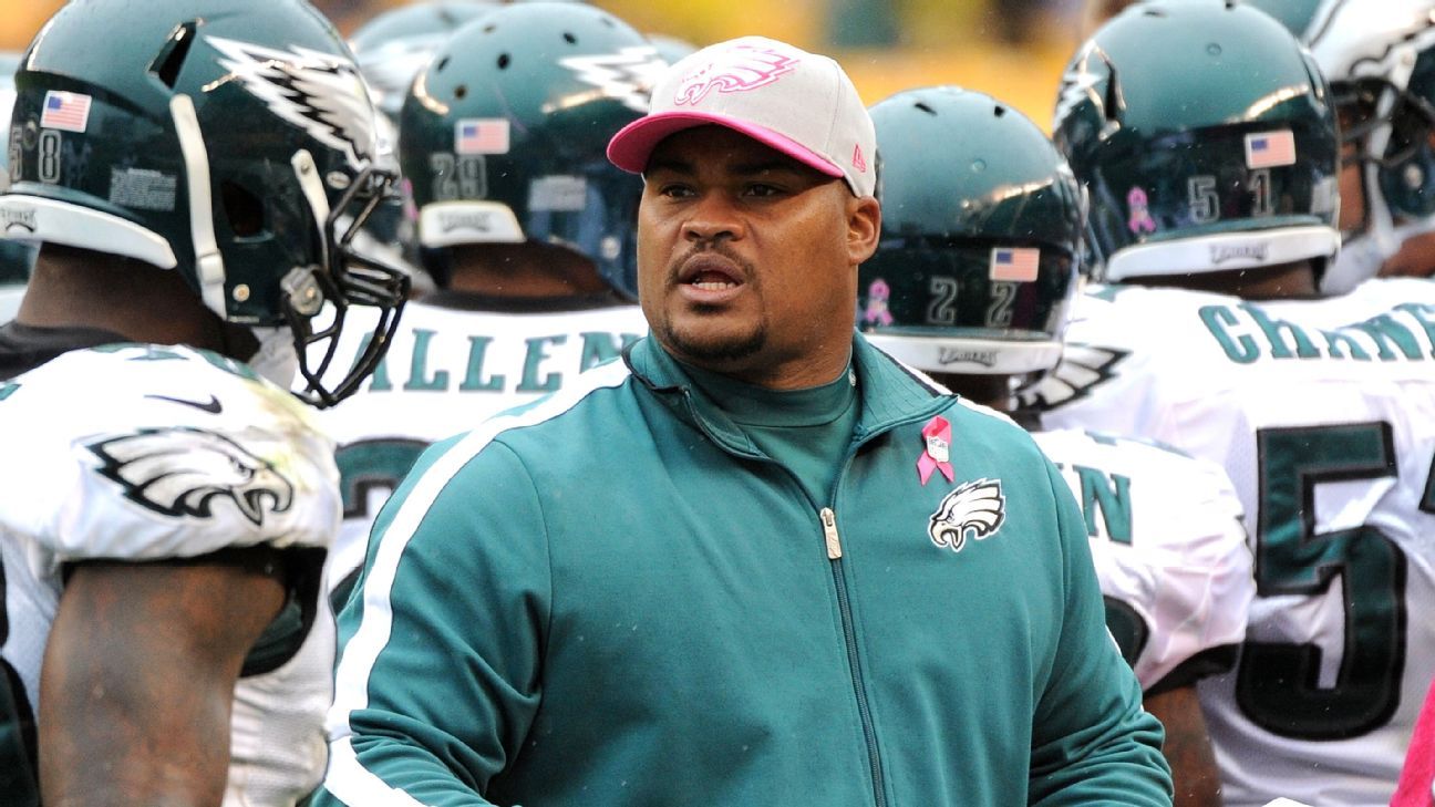 Trending in NFL - Philadelphia Eagles interview Duce Staley to replace ...