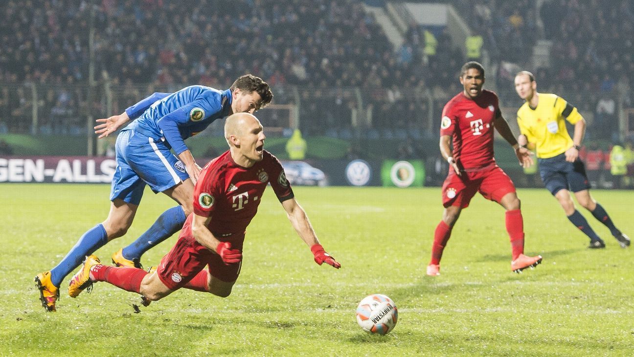 Bayern Munich star Arjen Robben accused of dive vs Bochum - ESPN