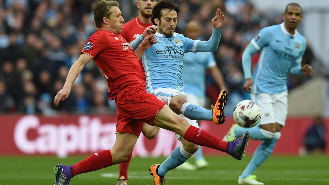Lucas Leiva superb in defence, but Liverpool lose to Man City in cup ...