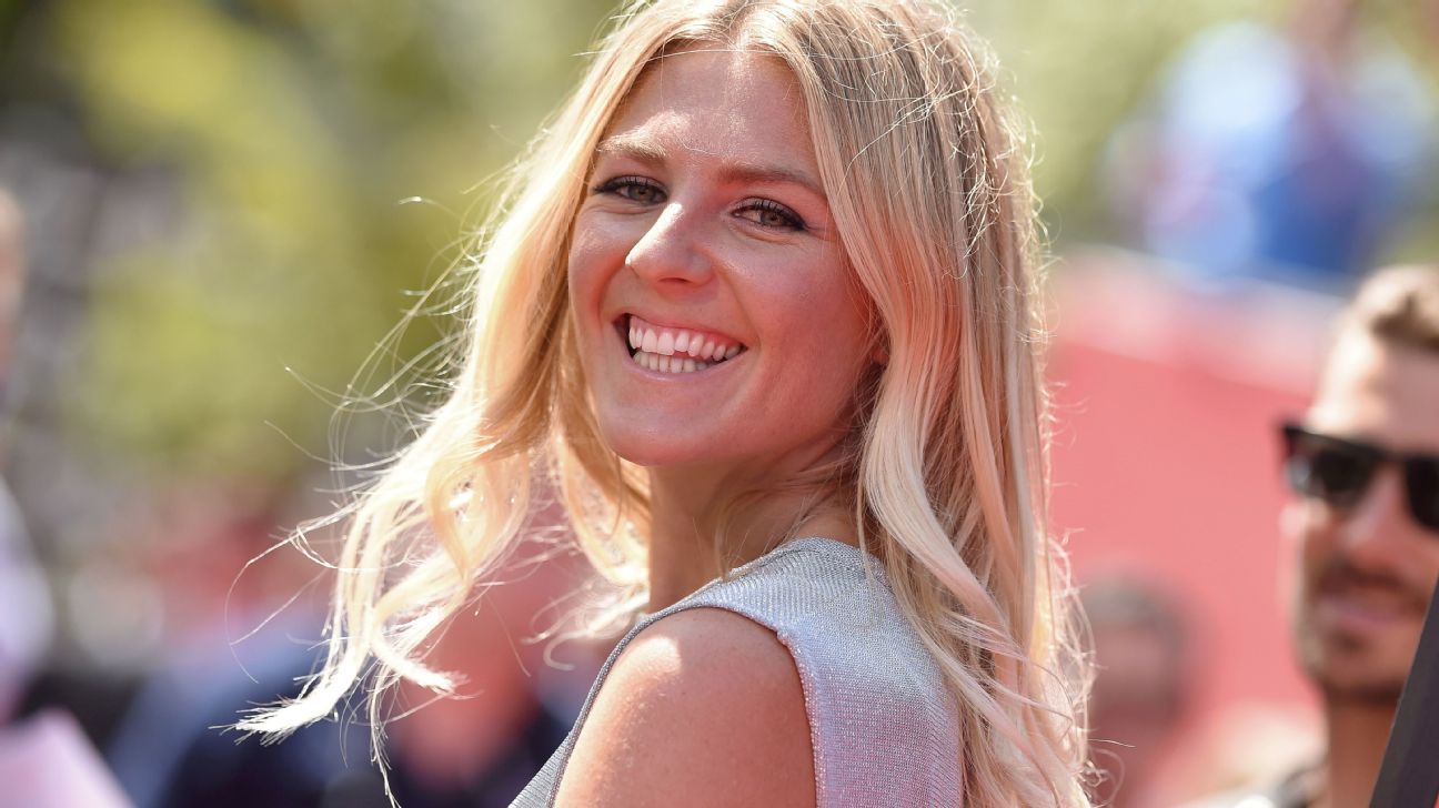 Stephanie Gilmore makes World Surf League statement with near-perfect ...