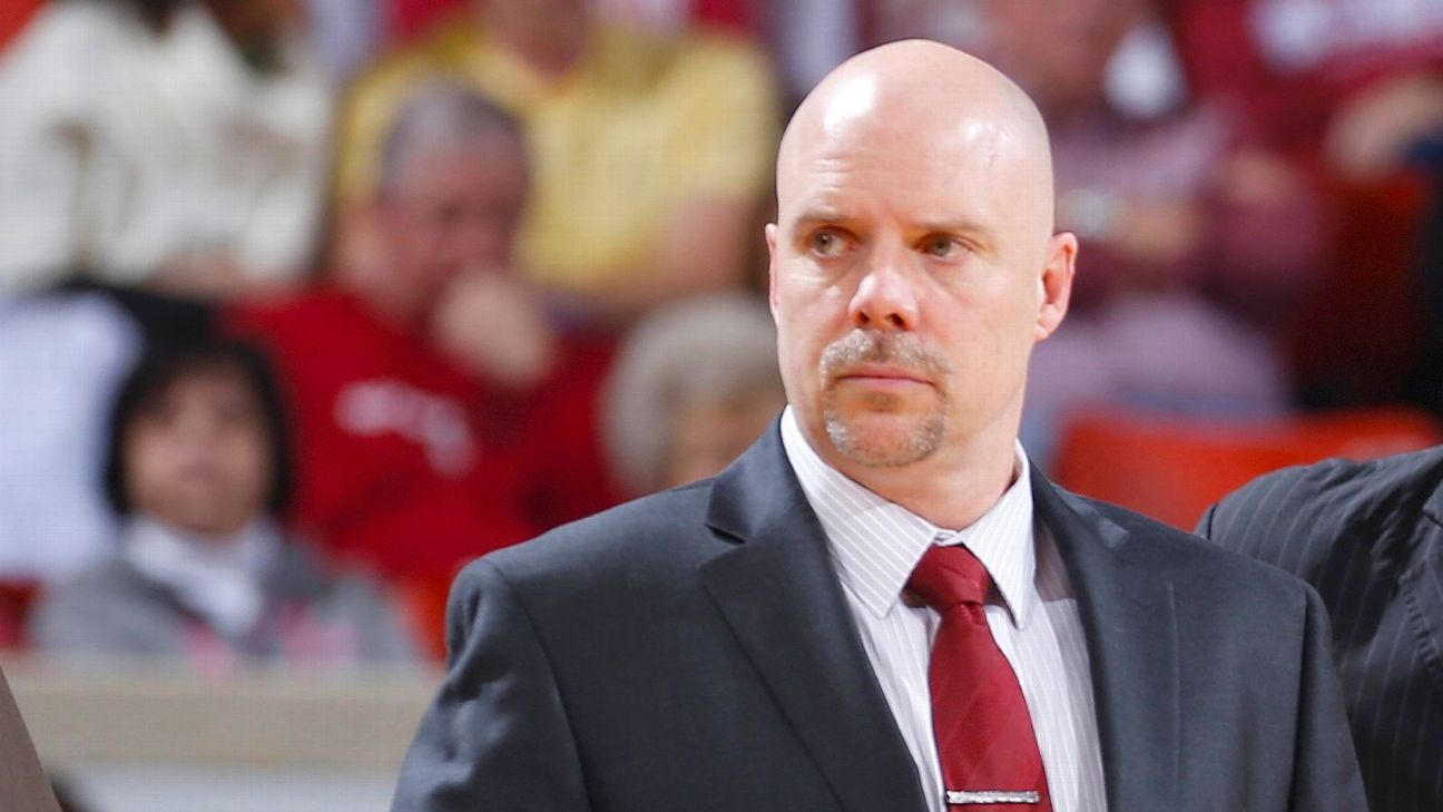 Steve Henson of Oklahoma Sooners hired as UTSA Roadrunners coach - ESPN