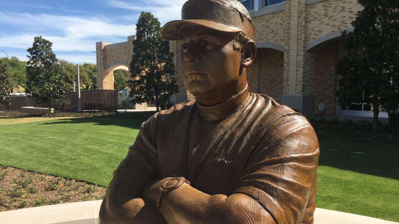 TCU Horned Frogs coach Gary Patterson hopes to live up to statue - ESPN ...