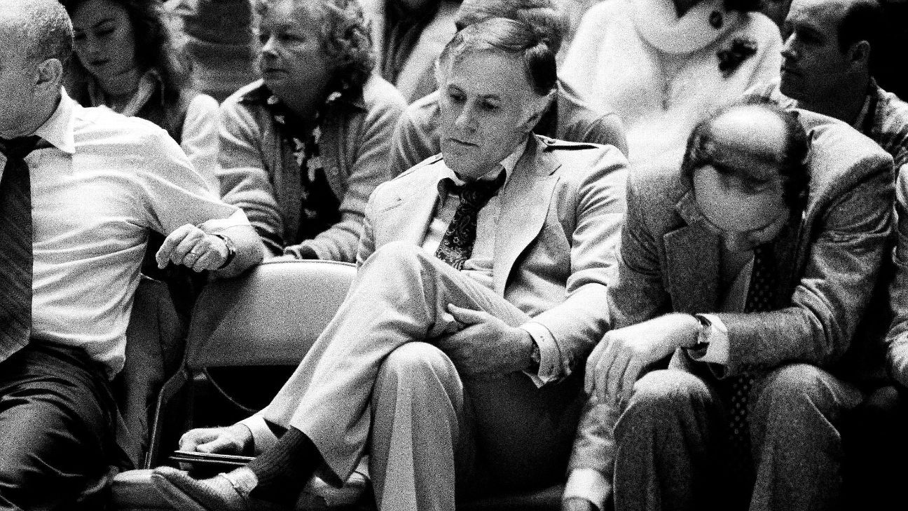 Rex Hughes, former college and NBA coach, dies at 77 - ESPN