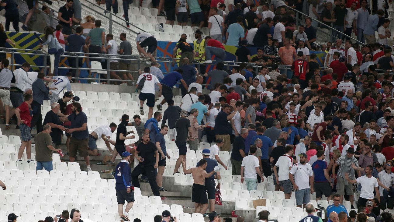 Russian hooligans warn England fans over 2018 World Cup violence - ESPN