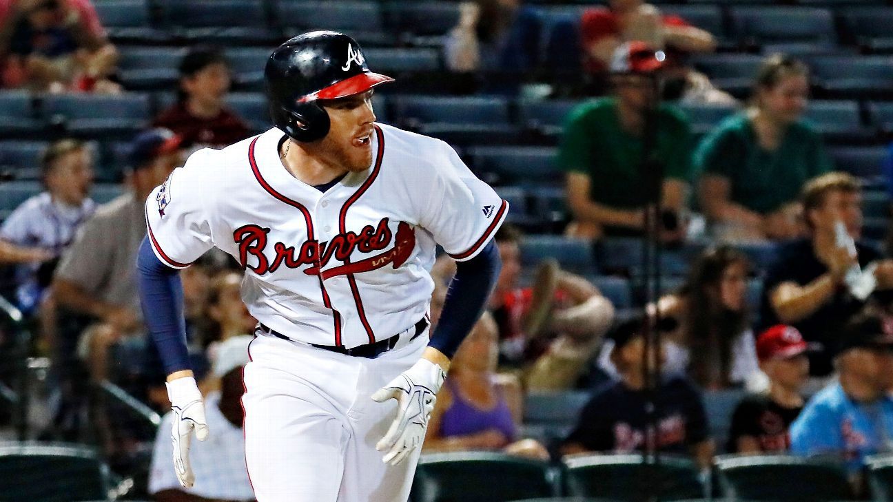 Braves' Freddie Freeman completes cycle with 11th-inning single - ESPN