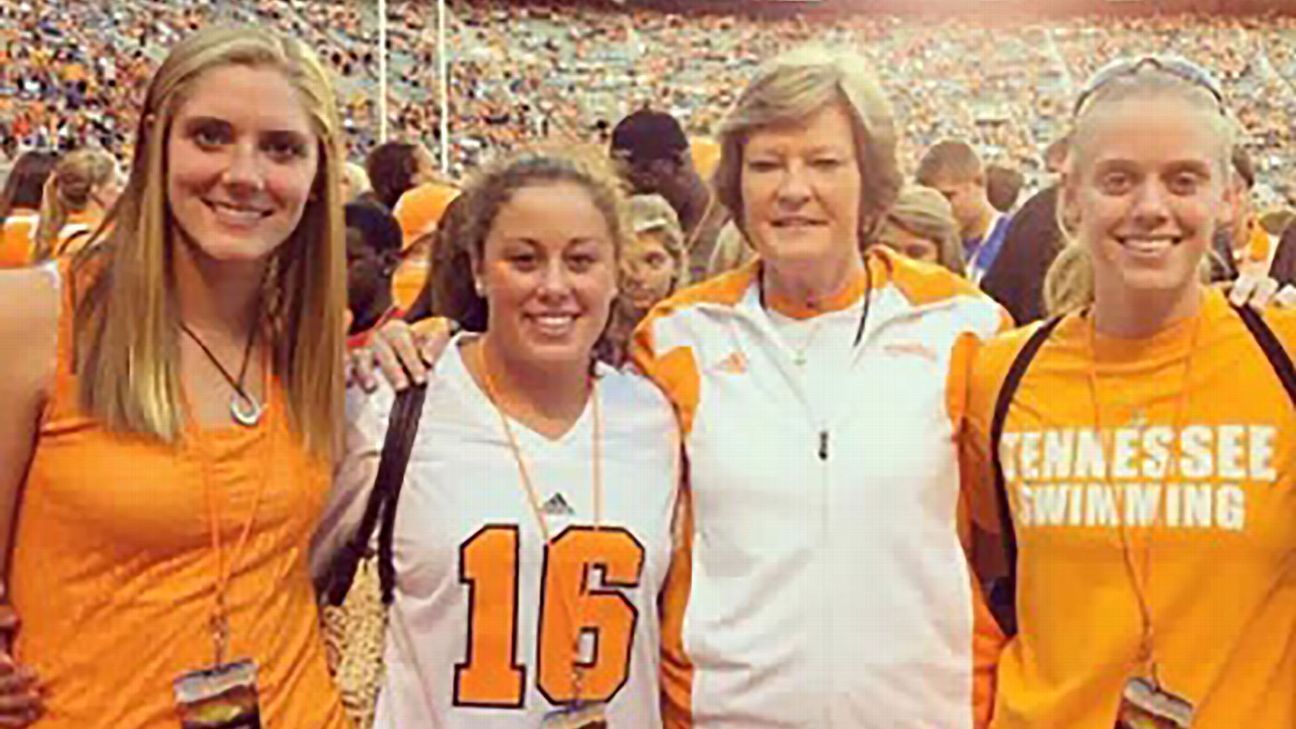 Molly Hannis, Tennessee Volunteers contingent honor Pat Summitt at U.S ...